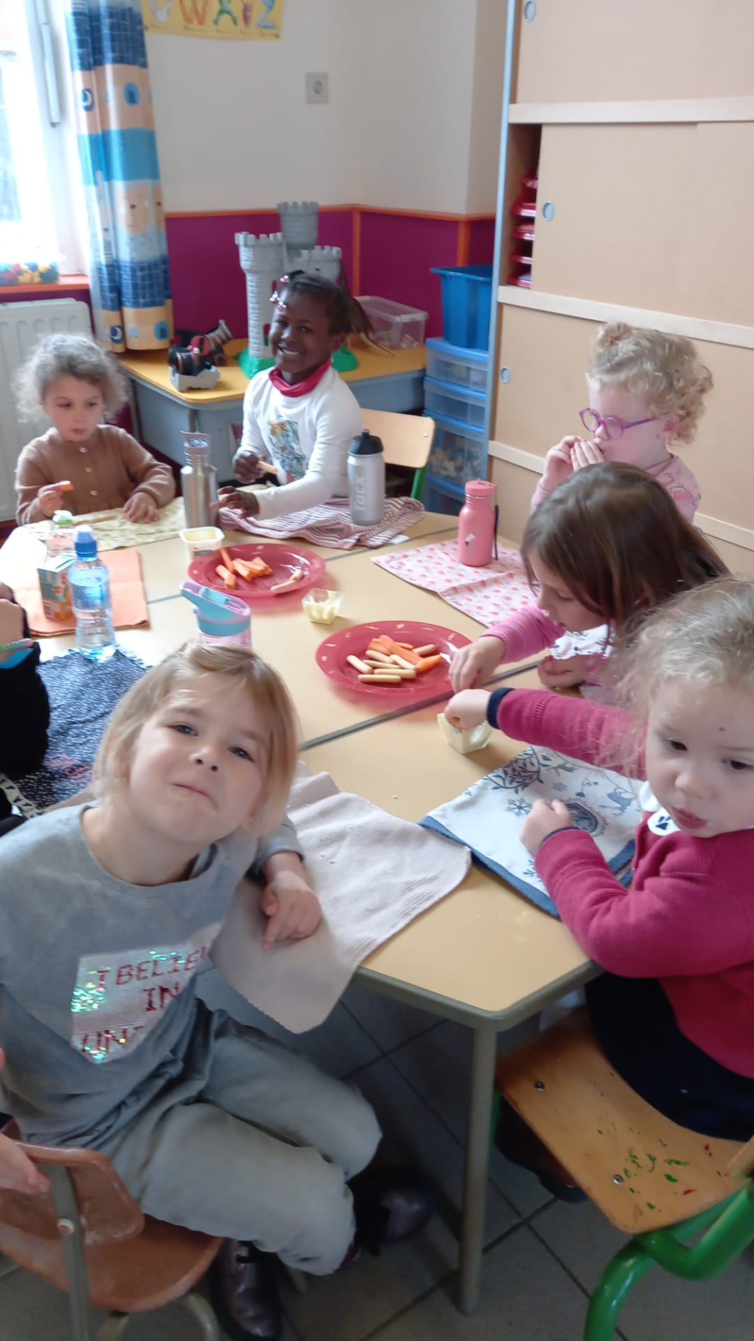 Aujourd’hui en maternelle, collation à partager - École Sacré Coeur à ...