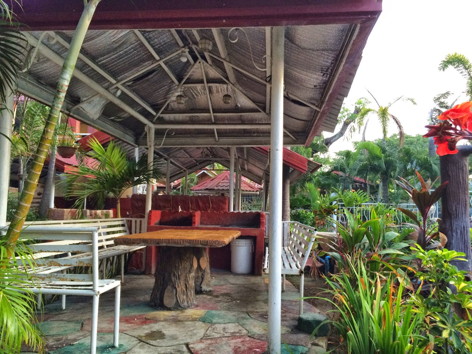 Weekend Getaway: Bahay ni Kuya Resort and Hotel - Life After Allie