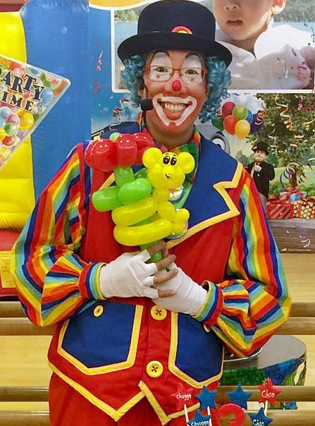Captain Dazzle's Adventures: Bubbles the Clown costumes/looks