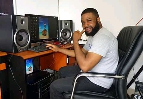 HAPPY 1 YEAR ANNIVERSARY"