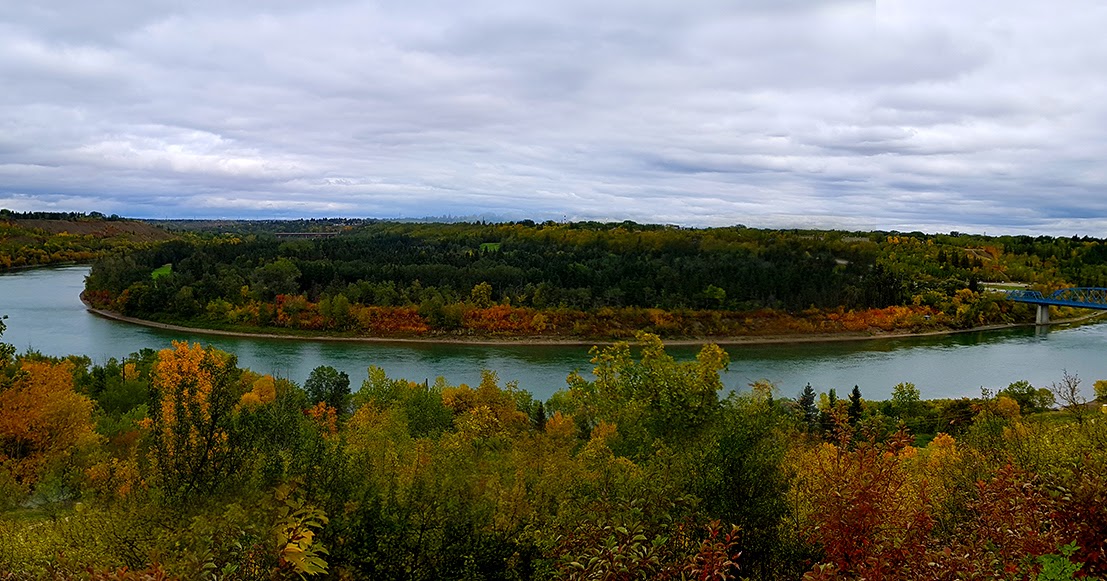 Canadian Vlogs & Infotainment: Edmonton Landscapes During Early Fall