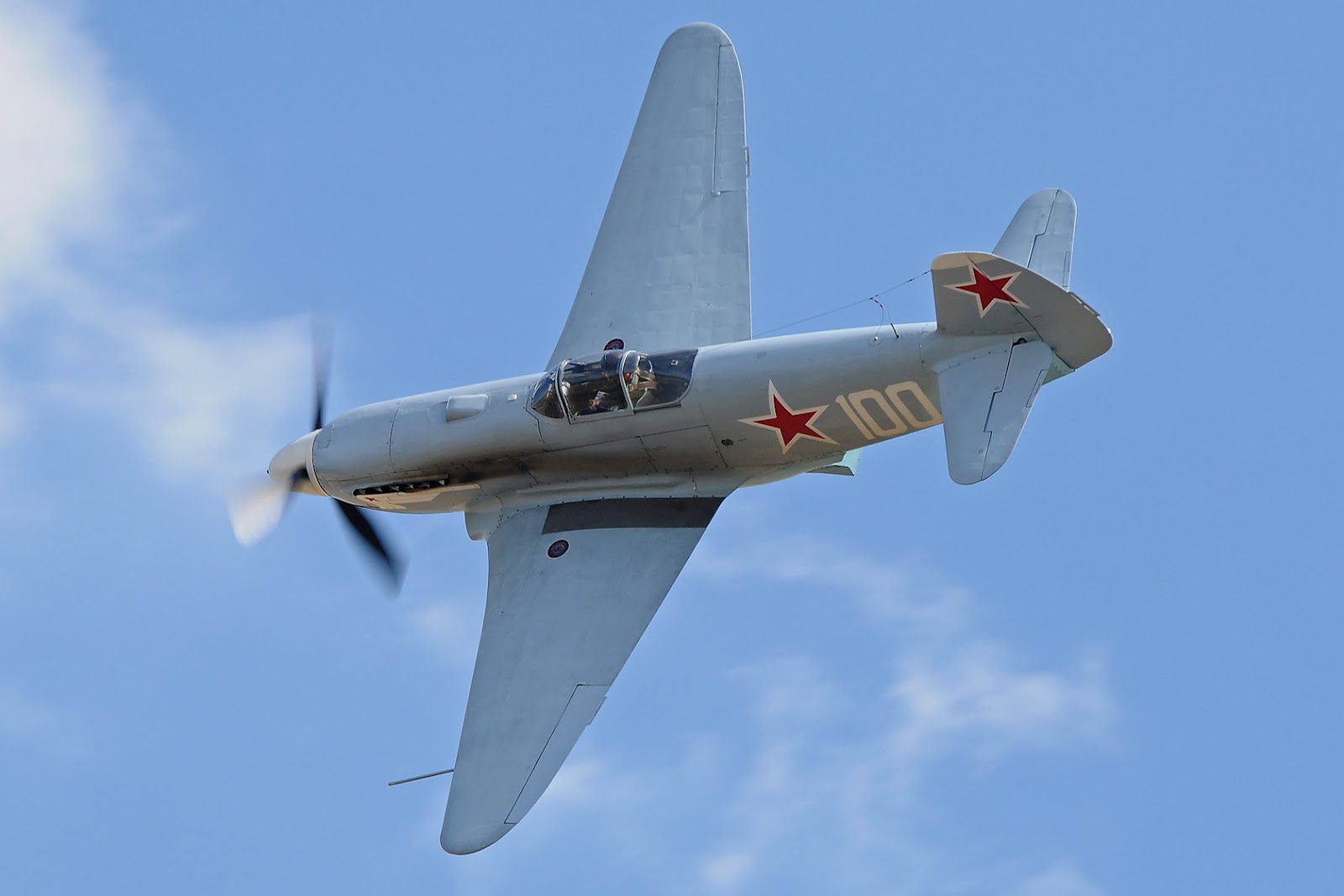 Jet & Prop by FalkeEins: Yak 9 and Yak 3 - best fighters of WW II