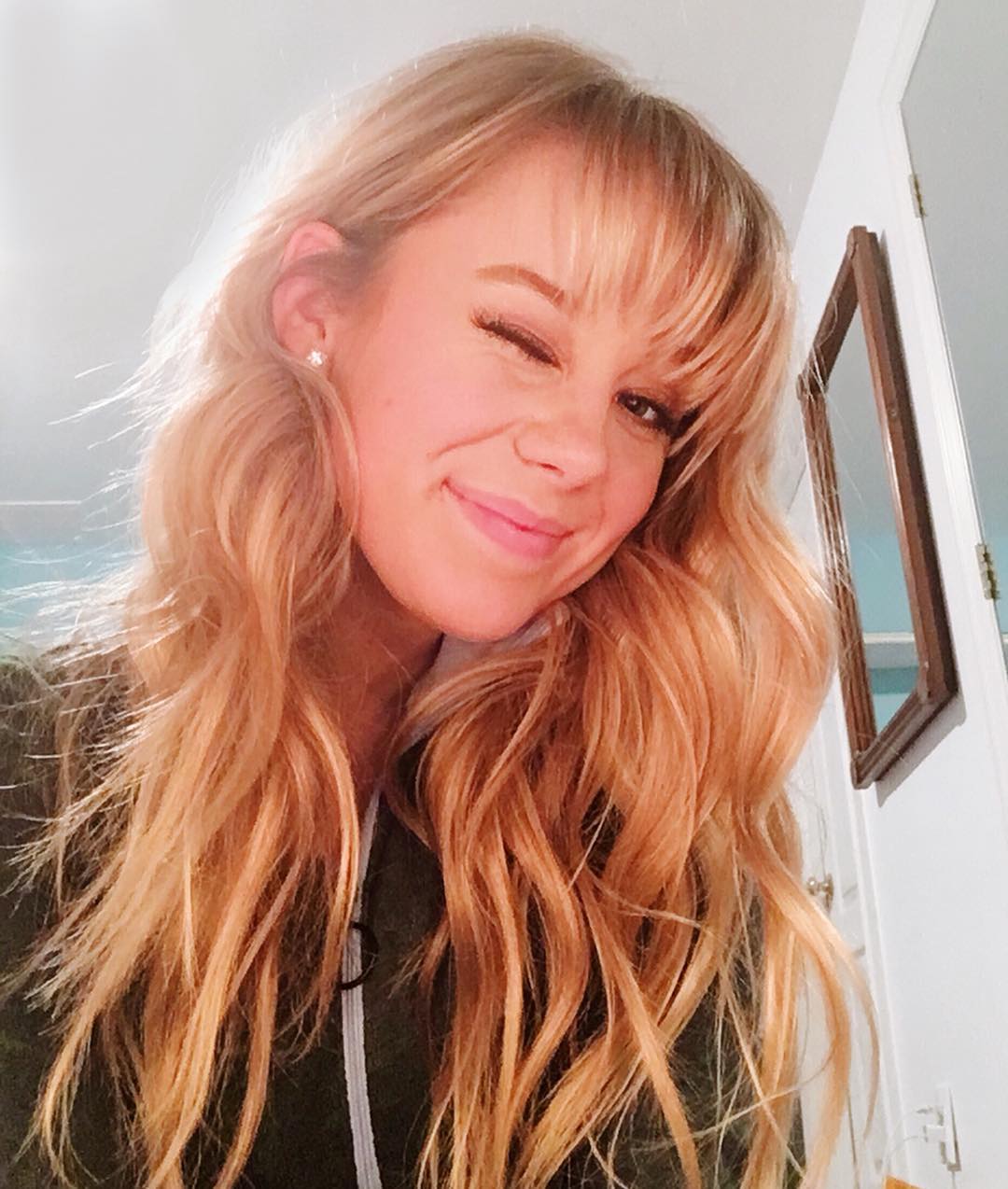 Starlet Arcade: DeVore Ledridge