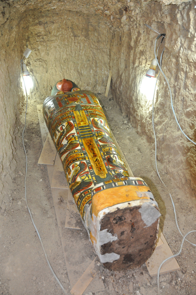 Amun-Ra Egyptology Blog: 3,000-Year-Old Mummy Found in Egyptian Tomb