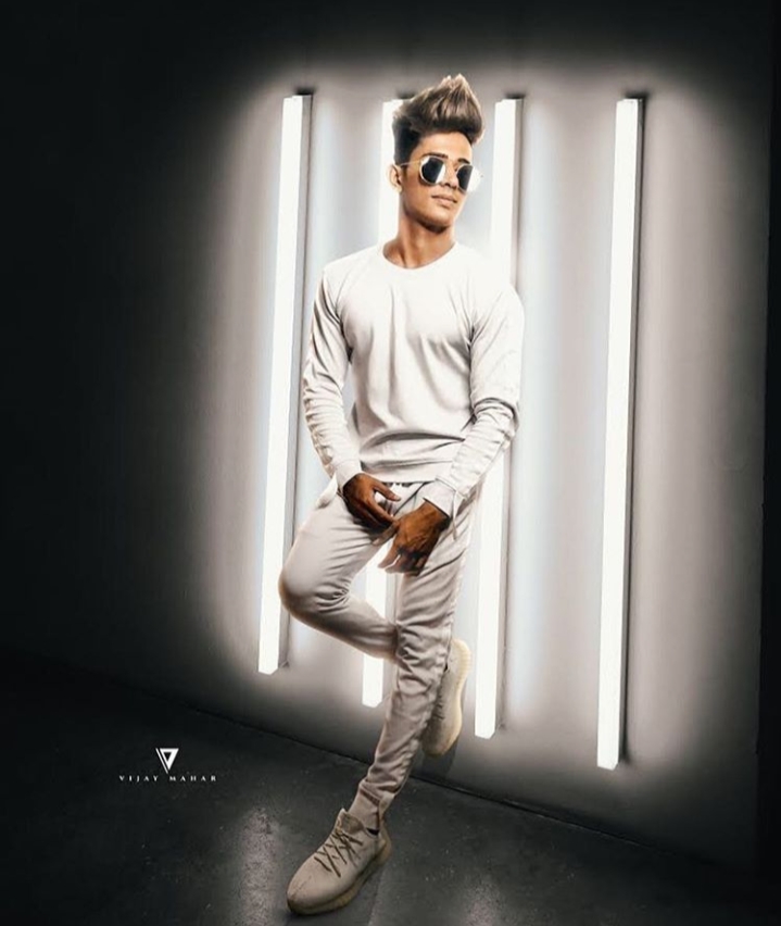 100+ Best Danish Zehen Images and HD Wallpapers | Danish Zehen New Pics ...