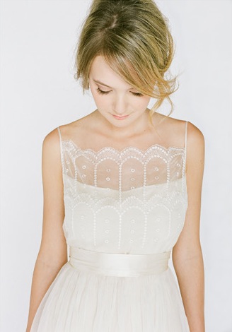 WhimsyBride :::: Scalloped Neckline