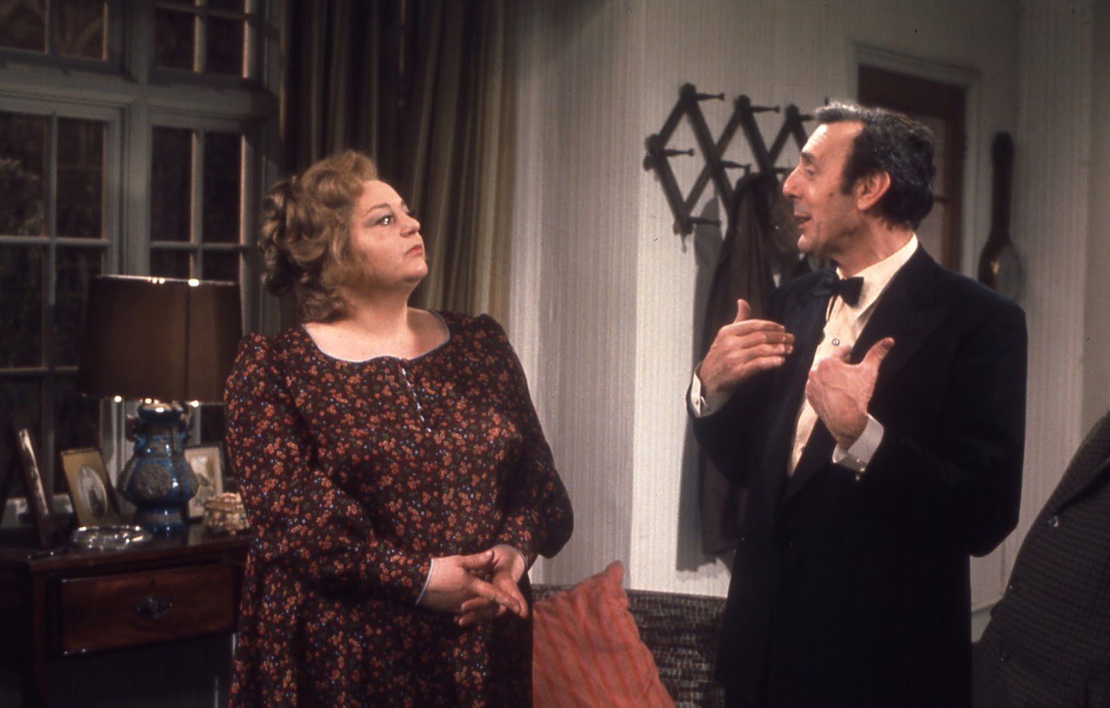 Carry On Blogging!: Sykes - The Complete Series on DVD!