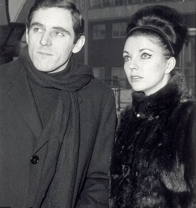 Beautiful Photos of Joan Collins and Her Husband Anthony Newley During ...