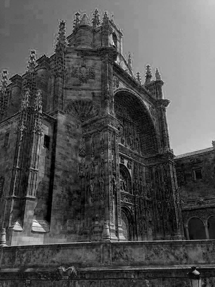 Ohmai Gothic Horror: Gothic Architecture and Atmosphere