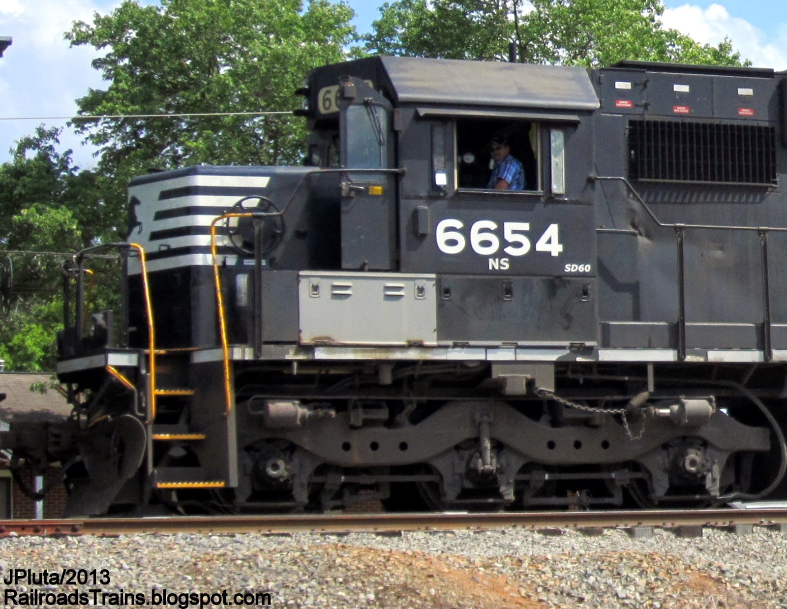 RAILROAD Freight Train Locomotive Engine EMD GE Boxcar BNSF,CSX,FEC ...