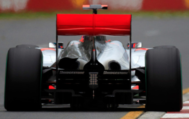 Entry 5 - Axial symmetry in F1 cars