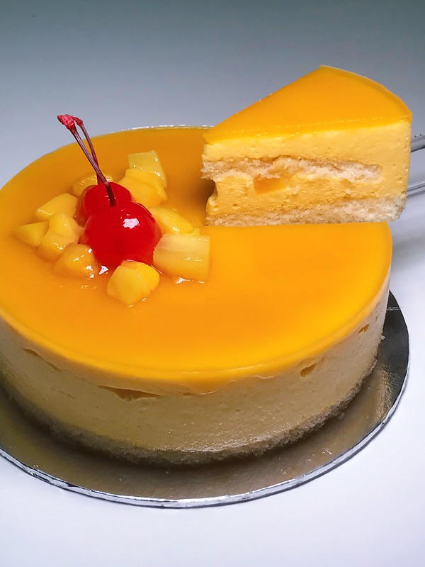 whYZee Bakery: One-Hour Cake Delivery in Singapore | CAMEMBERU