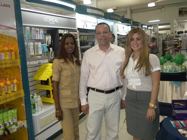 Francisanibalenlared.com: Almacenes Zaglul y Laboratorios Dr. Collado ...