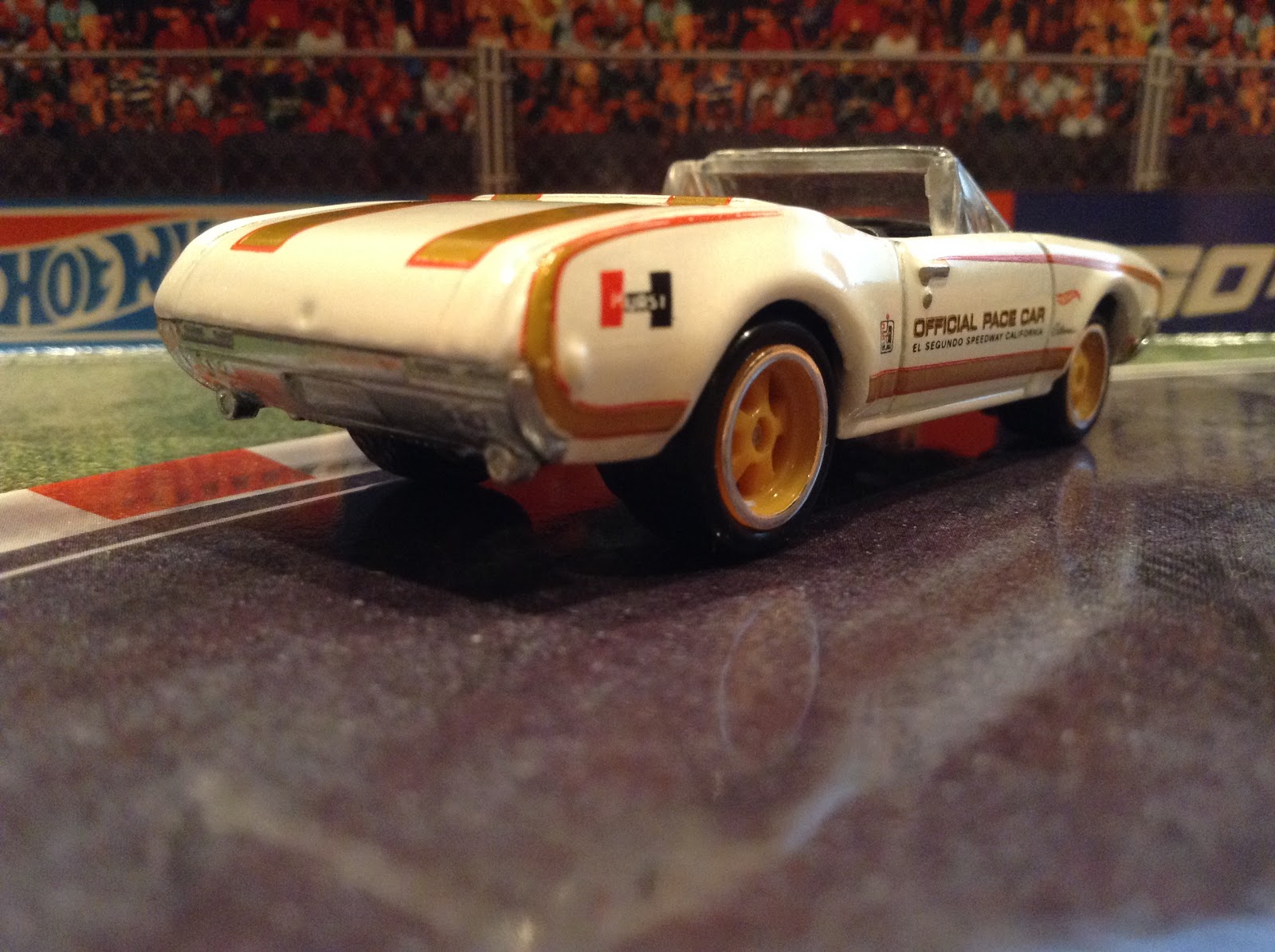 JULIAN'S HOT WHEELS BLOG: 1968 Oldsmobile Cutlass Convertible (Heritage ...