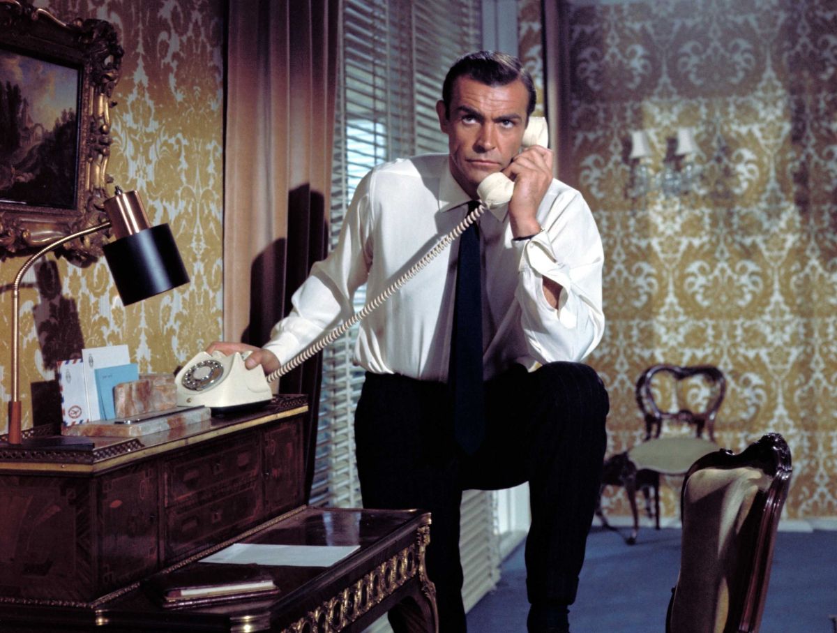 20 Amazing Vintage Photos of Sean Connery as James Bond During the ... 20 Amazing Vintage Photos of Sean Connery as James Bond During the ...