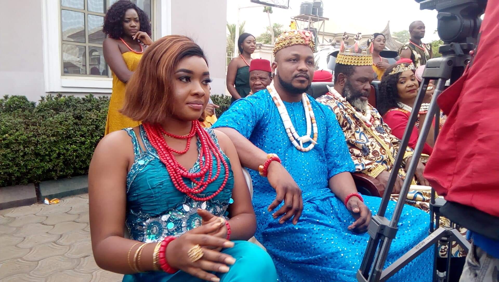 Wedding pictures of Ifeka Doris Ifeoma and Chucks Chyke on movie set