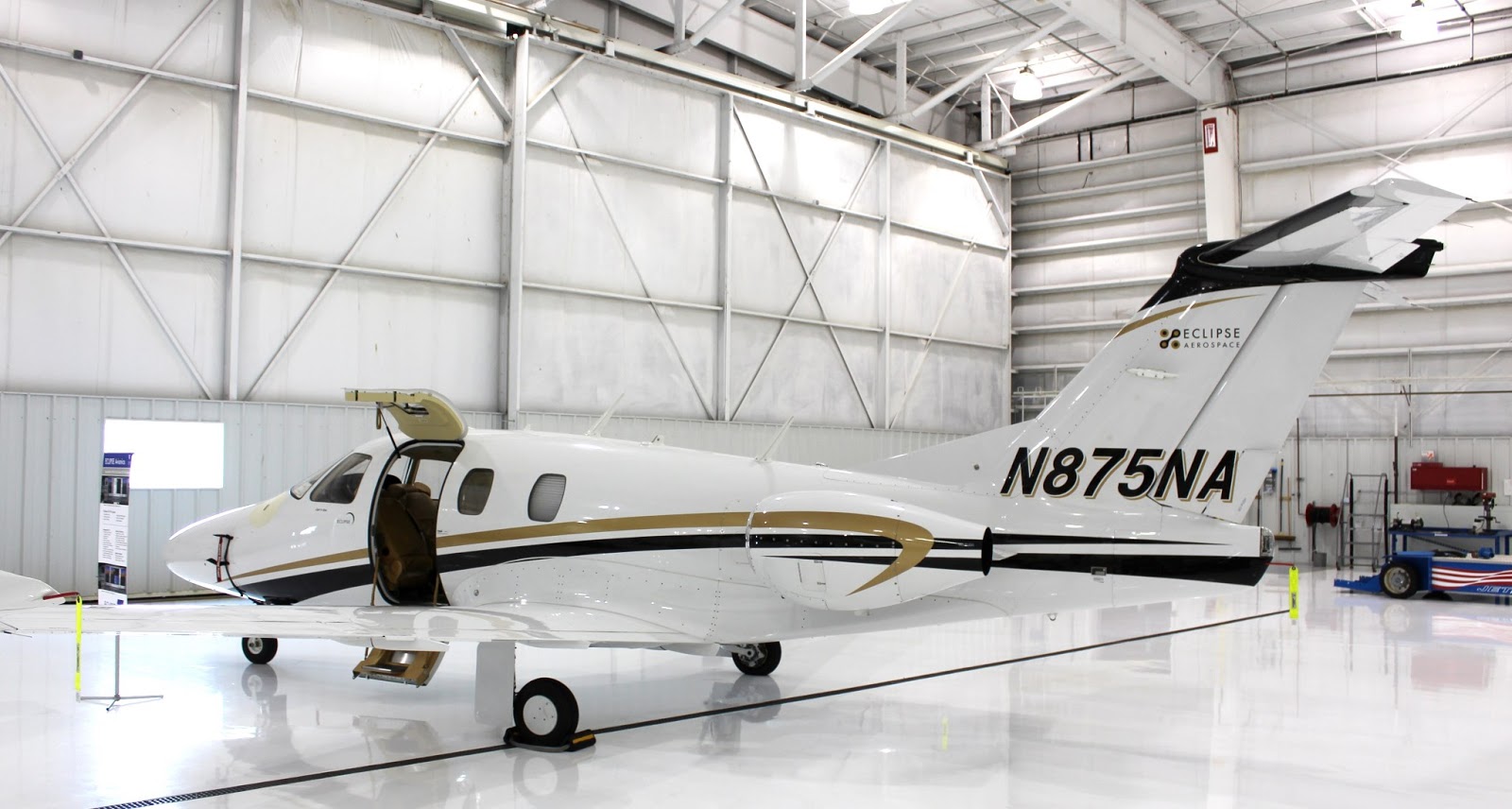 The Aero Experience: Eclipse Aerospace EA500 Jet in the St. Louis ...