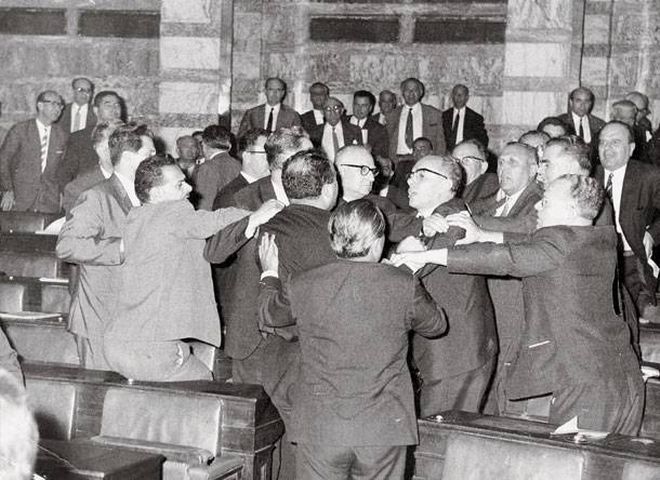 istorikesphotografies ΙΣΤΟΡΙΚΕΣ ΦΩΤΟΓΡΑΦΙΕΣ: Απώλεια δεδηλωμένης: Η ...