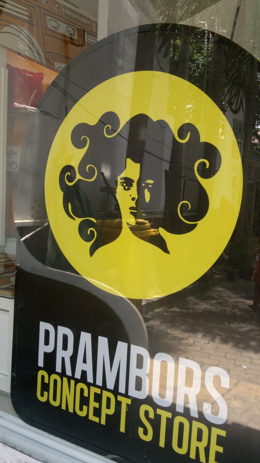 Radio Branding Materials: Store | Prambors Concept Store (2013)