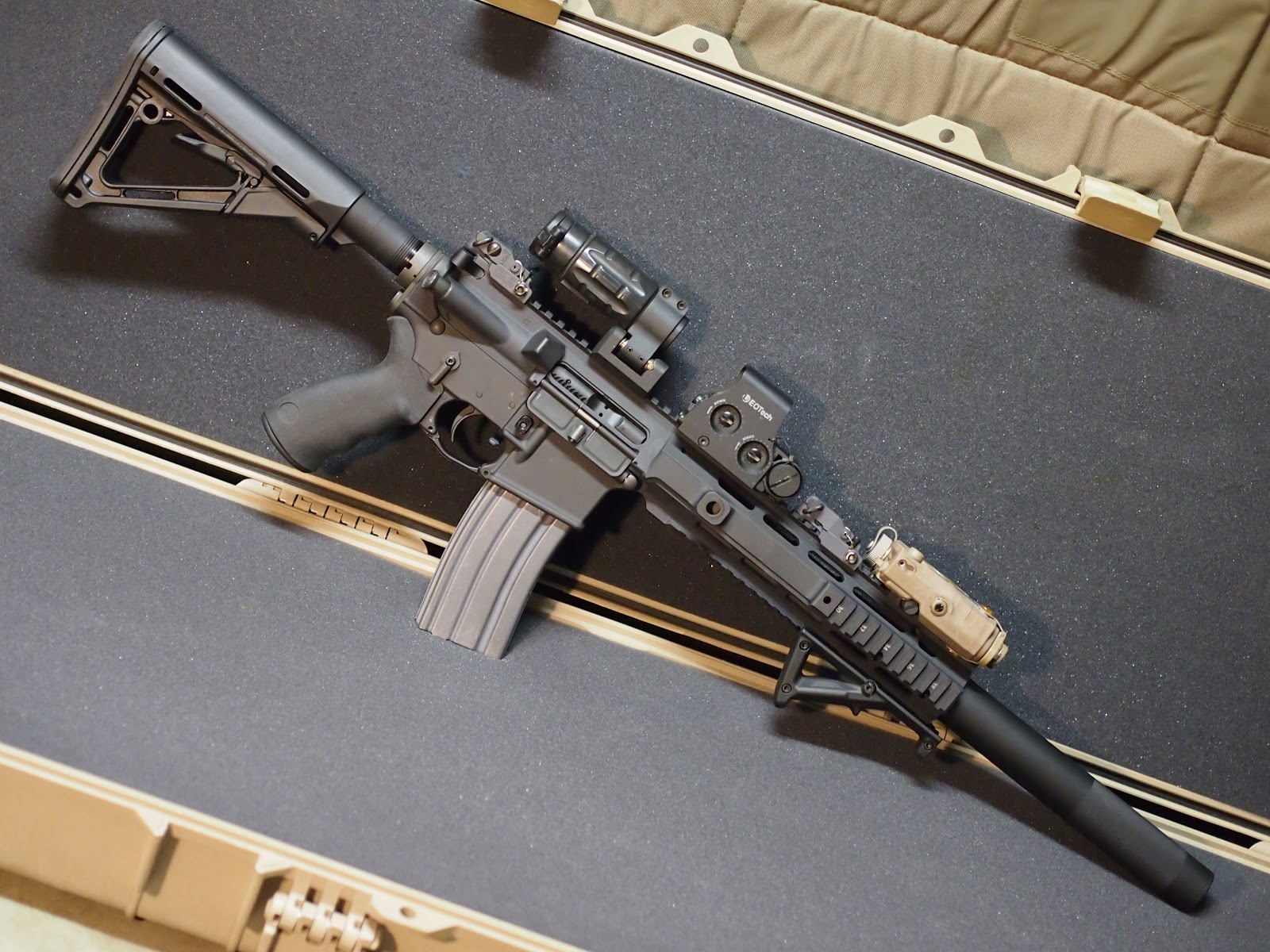 Mister Donut's Firearms Blog: CANSOFCOM IUR clone build