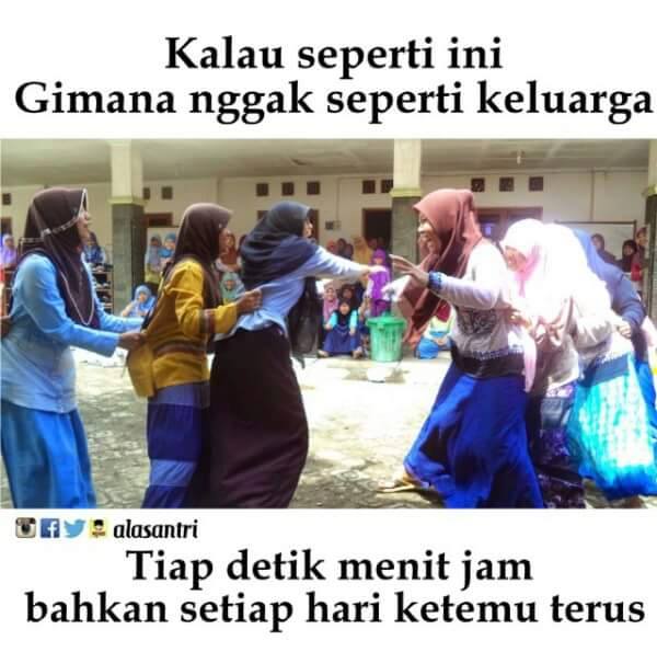 65 Meme Lucu Ala Santri di Pondok | Sanindo