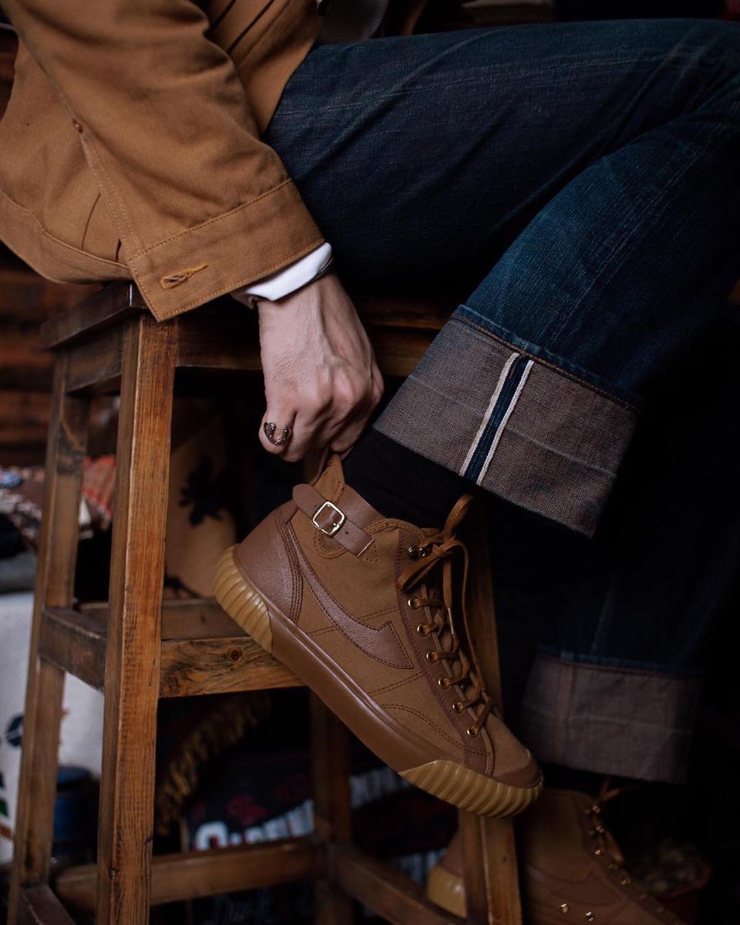 Foto dan Fakta Sepatu Compass Yang Viral Hari Ini - AlhidaMart - Info ...