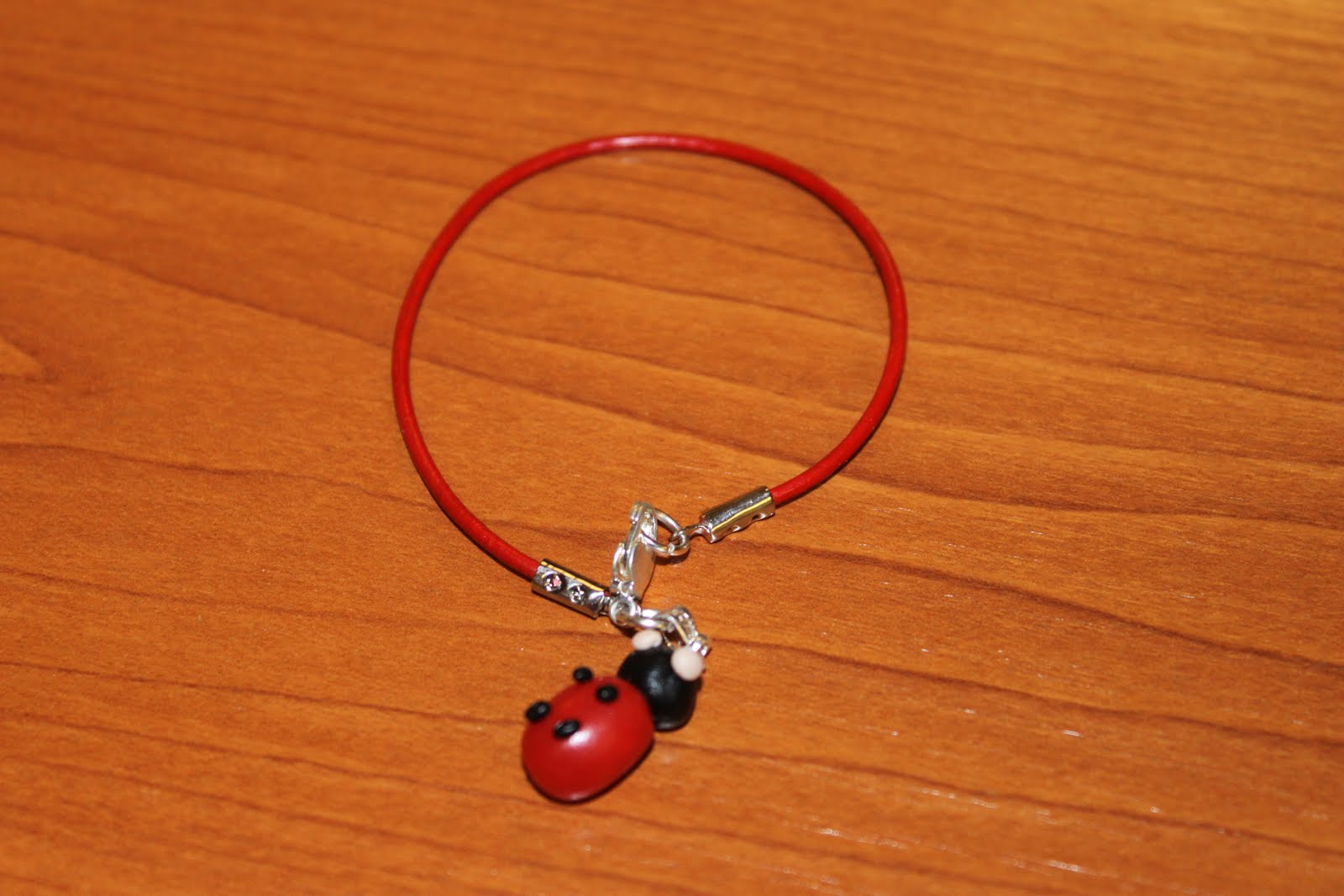 Bijuterii Handmade: Bratari Handmade