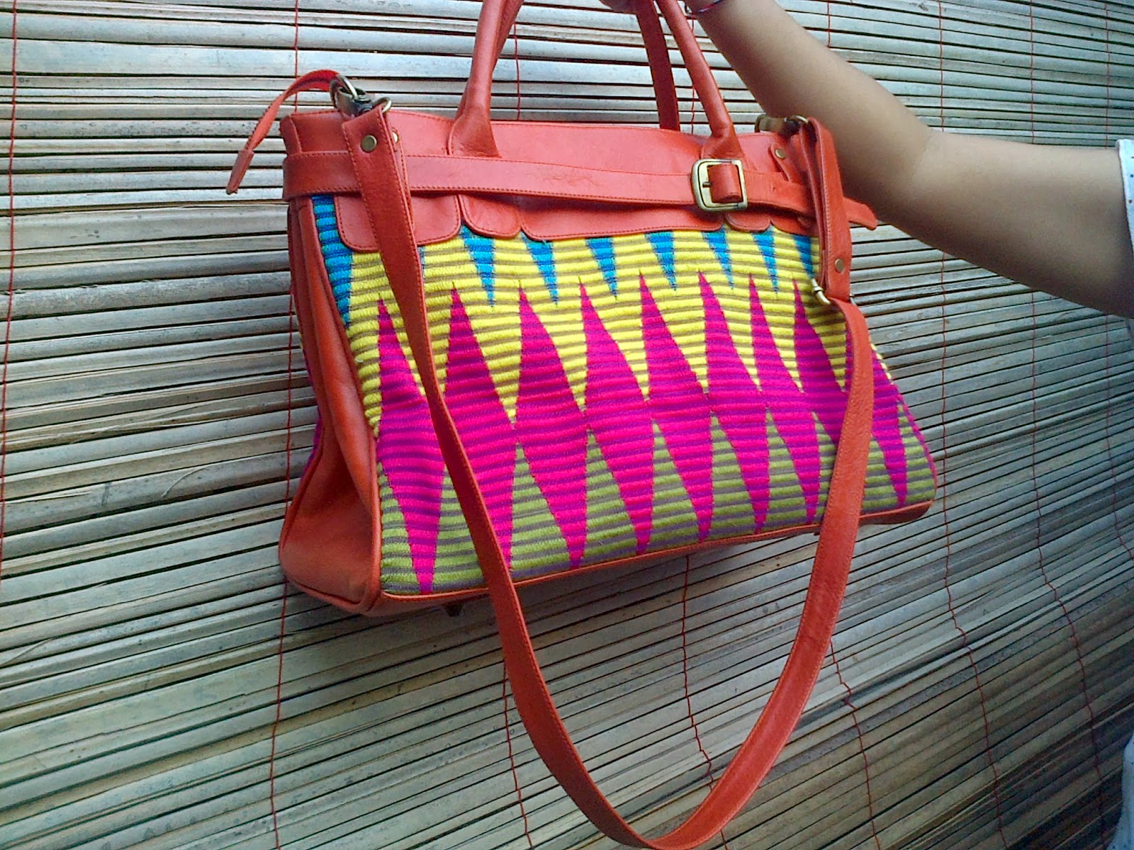 Tas Endek Rangrang Nusa - Tas Kulit Bali