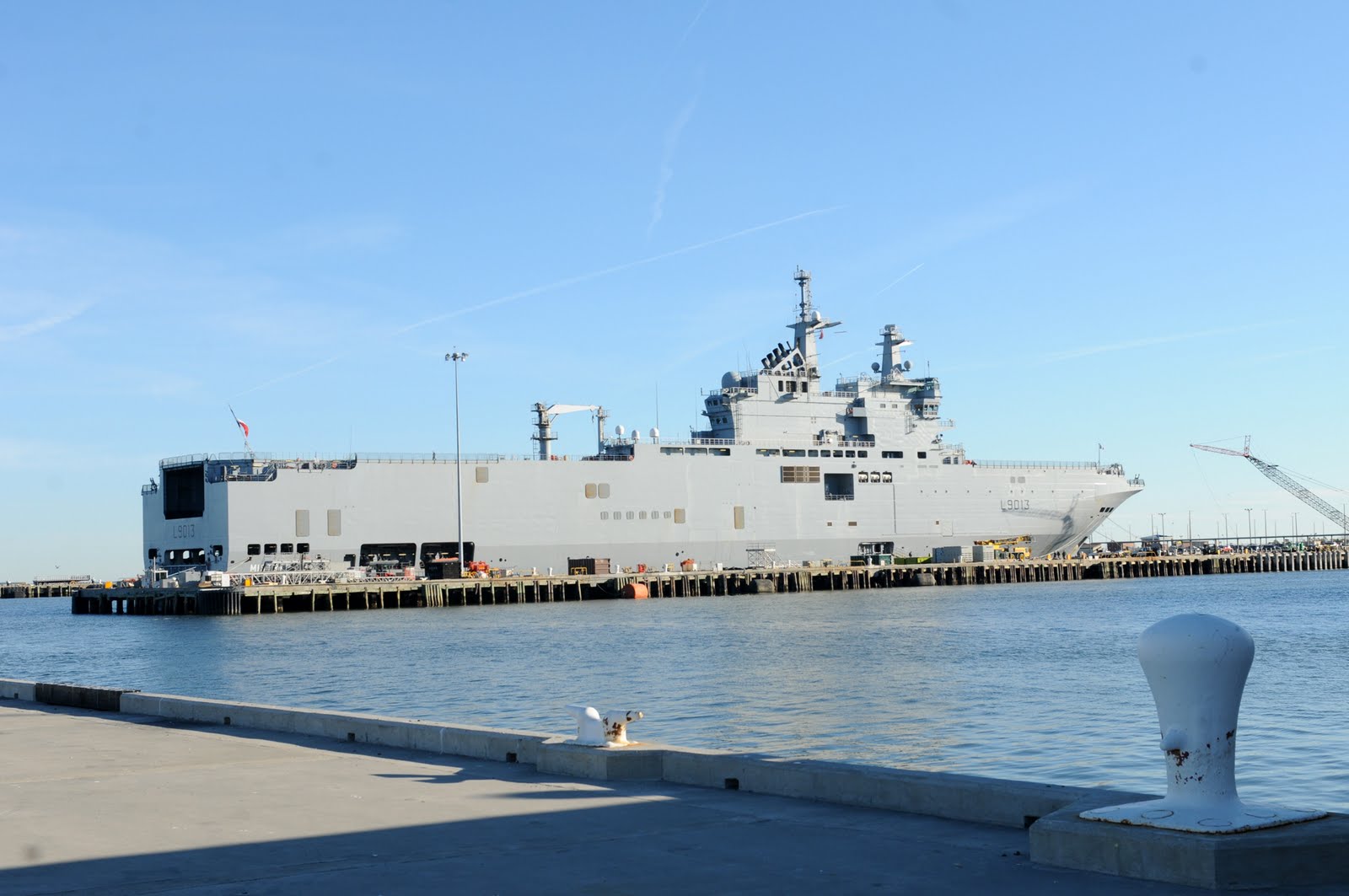Defense News: FS Mistral (L9013)