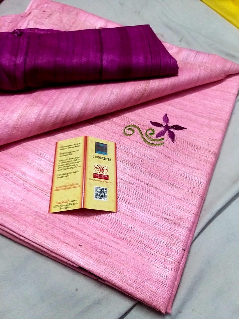 Latest Ghicha embroidery with contrast bp With silk mark