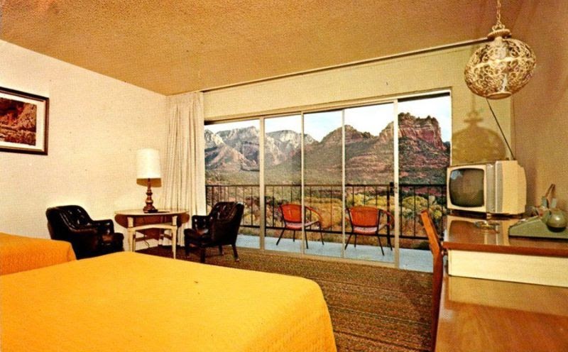 Vintage Postcards of Hotel and Motel Rooms From the 1960s to 1970s ...