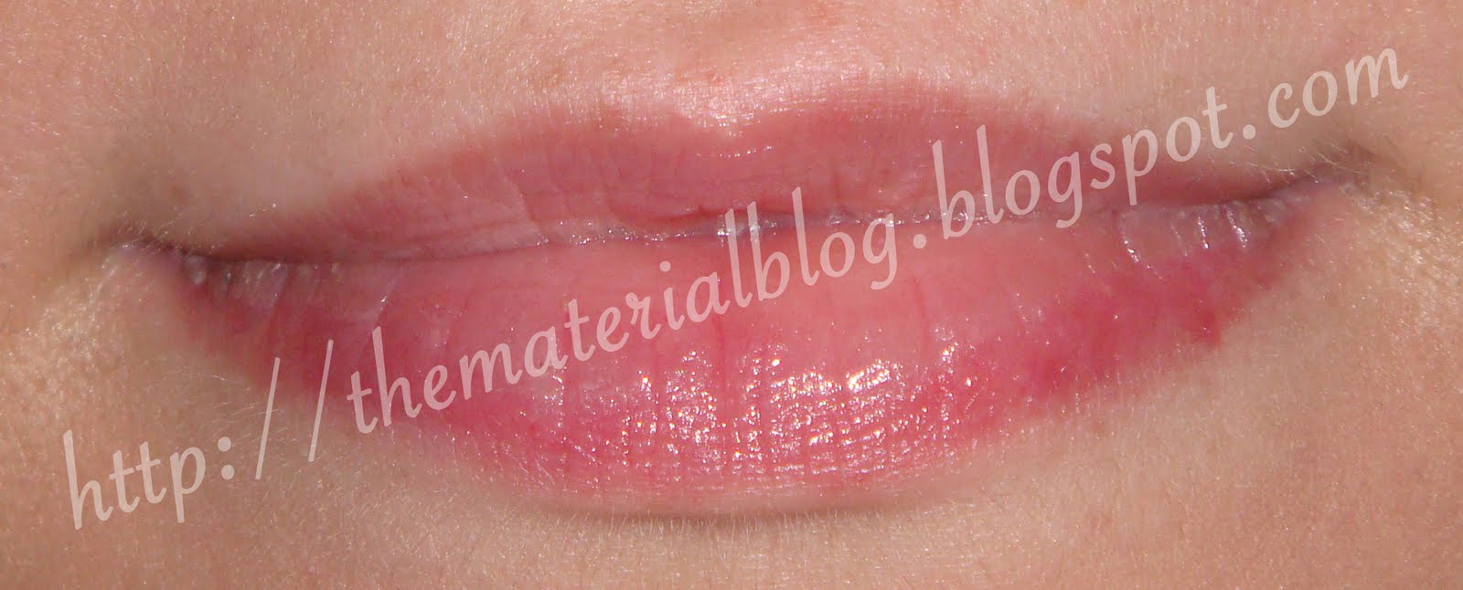 THE MATERIAL BLOG: ¿LABIOS MUY PIGMENTADOS?