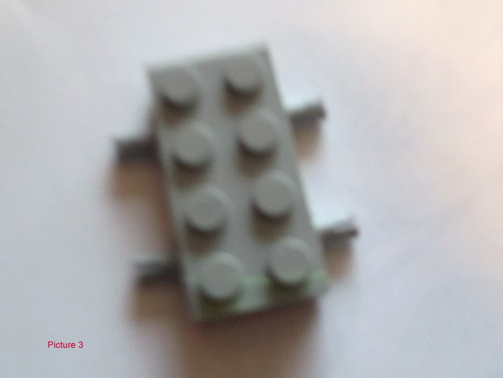 The Nicolas Gazette: INSTRUCTION ON HOW TO BUILD A SMALL LEGO ROBOT