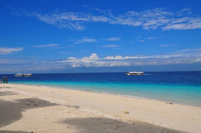 Best Vacations: Top 5 Best Beach Destinations in Samal Island