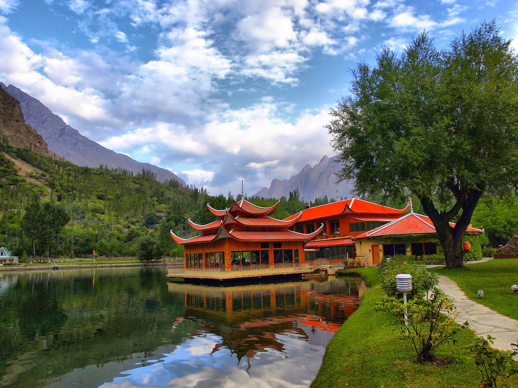 Skardu Valley Pakistan - Places YOU want to visit