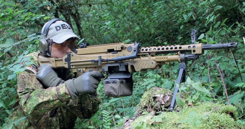 WARFARE Blog: HECKLER & KOCH HK-121/ MG-5. A nova metralhadora de uso ...