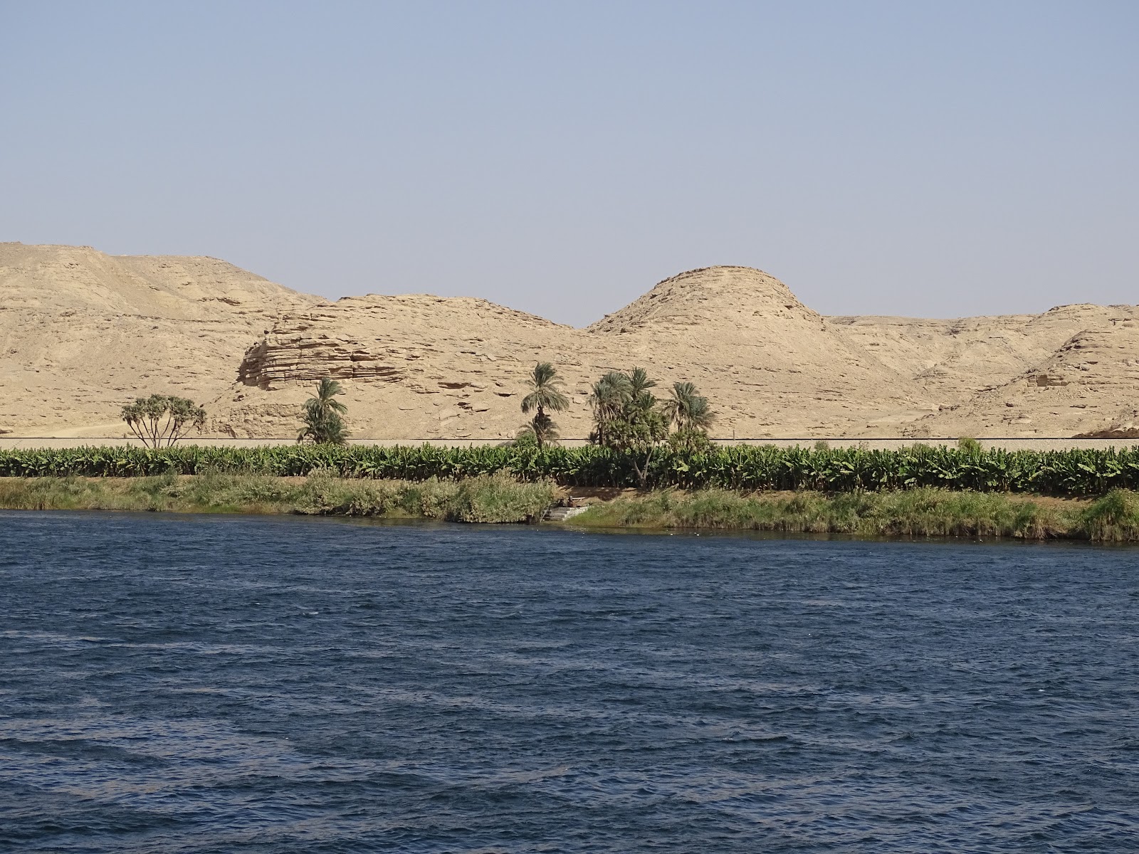 TRAS LAS HUELLAS DE HERÓDOTO. . . : EGIPTO EL DON DEL NILO.