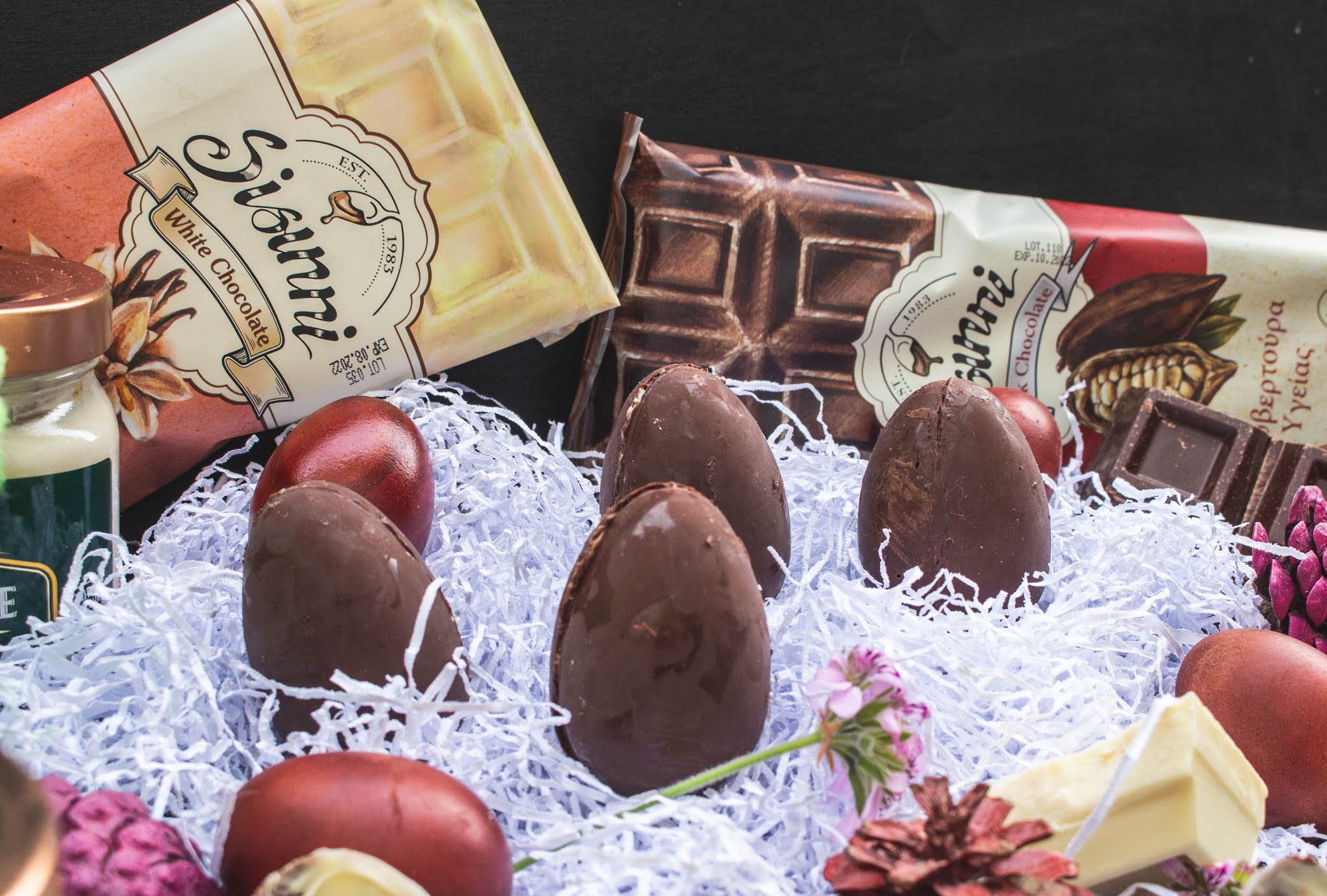 DIY ΣΟΚΟΛΑΤΕΝΙΑ ΠΑΣΧΑΛΙΝΑ ΑΥΓΑ ΜΕ ΓΕΜΙΣΗ | EASTER CHOCOLATE EGGS ...