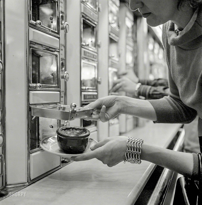 A Look Back At America's Horn & Hardart Automat [ Being Ron ]