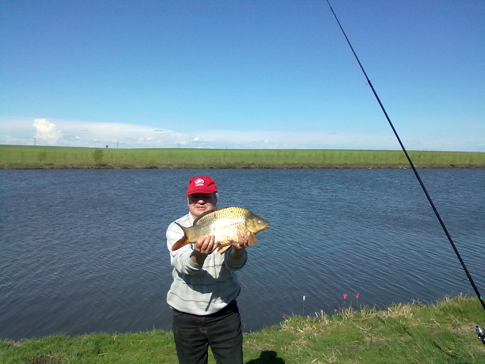 Blogul lui Ovidiu Georgian: Filmulete pentru pescari. Crapi de 7kg, 5-6 ...