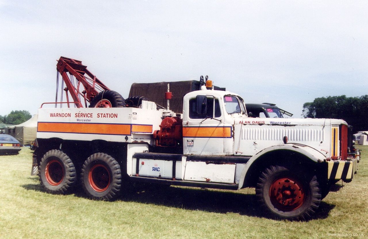 Panzerserra Bunker- Military Scale Models in 1/35 scale: Diamond T980 ...