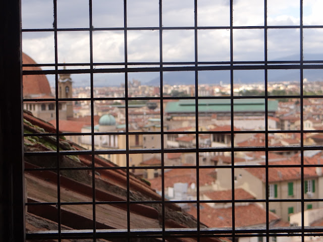 You'll Find Me in Florence: Jess Plays Florence Tour Guide