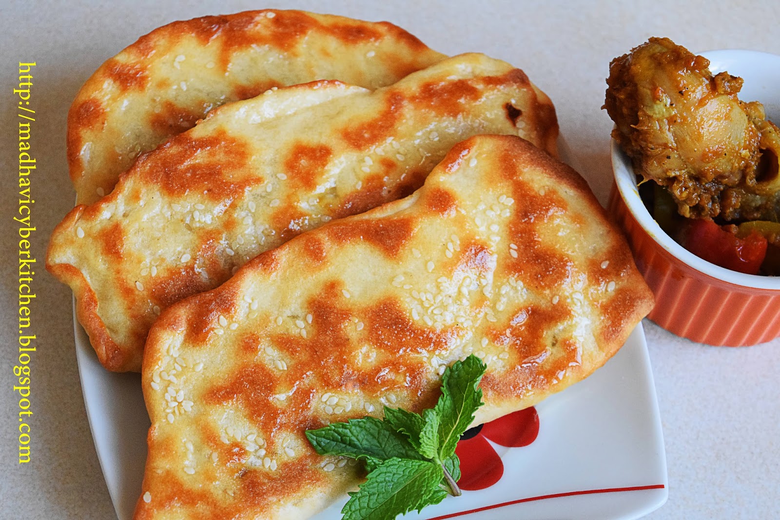 Madhavi's Cyber Kitchen: Baked Stuffed Naan