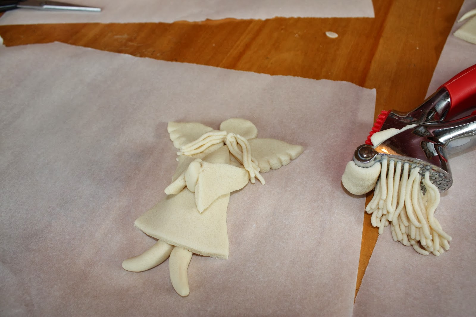 Skruben: How To: Salt Dough Angels