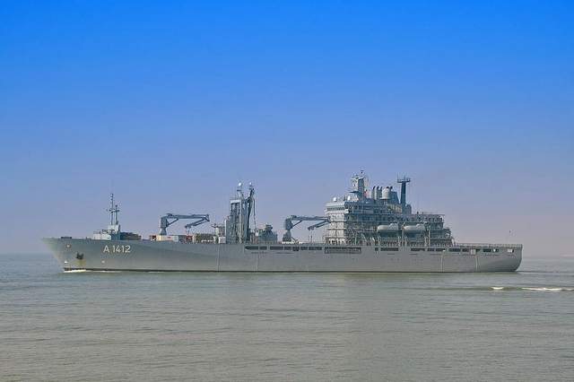 CANADIAN DEFENCE MATTERS: BERLIN CLASS REPLENISHMENT SHIP - THE JSS ...