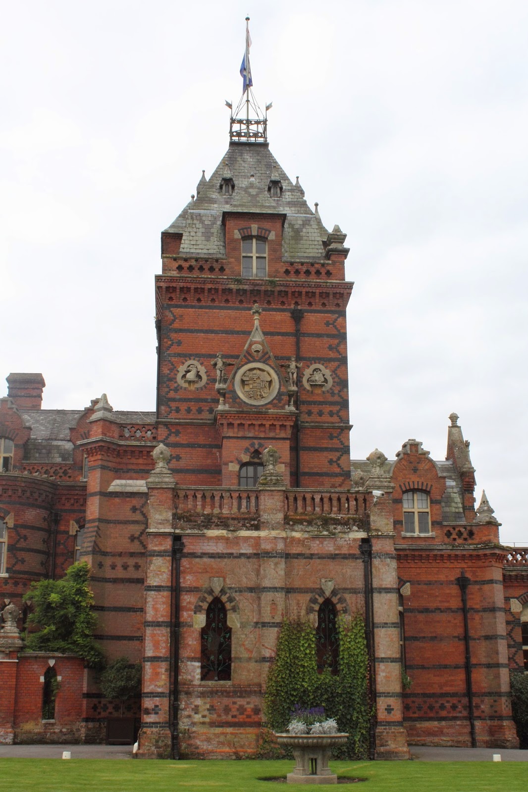 Ispyhistory: The Elvetham Hotel - Domesday, Royalty and WW1