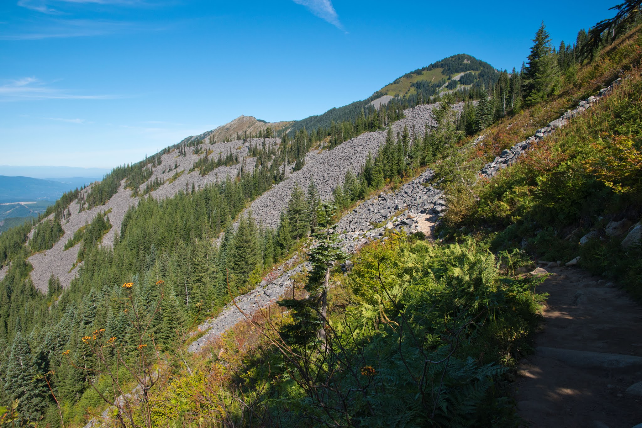 Hiking Shenandoah: Mount Defiance (Snoqualmie Pass)