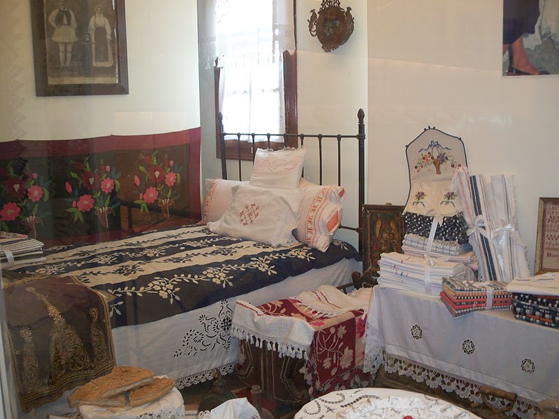 ROUMELH.blogspot.com: ΝΟΤΑ ΚΥΜΟΘΟΗ "ΜΟΥΣΕΙΟ ΑΡΤΟΥ ΣΤΗΝ ΑΜΦΙΚΛΕΙΑ" ΔΟΚΙΜΙΟ