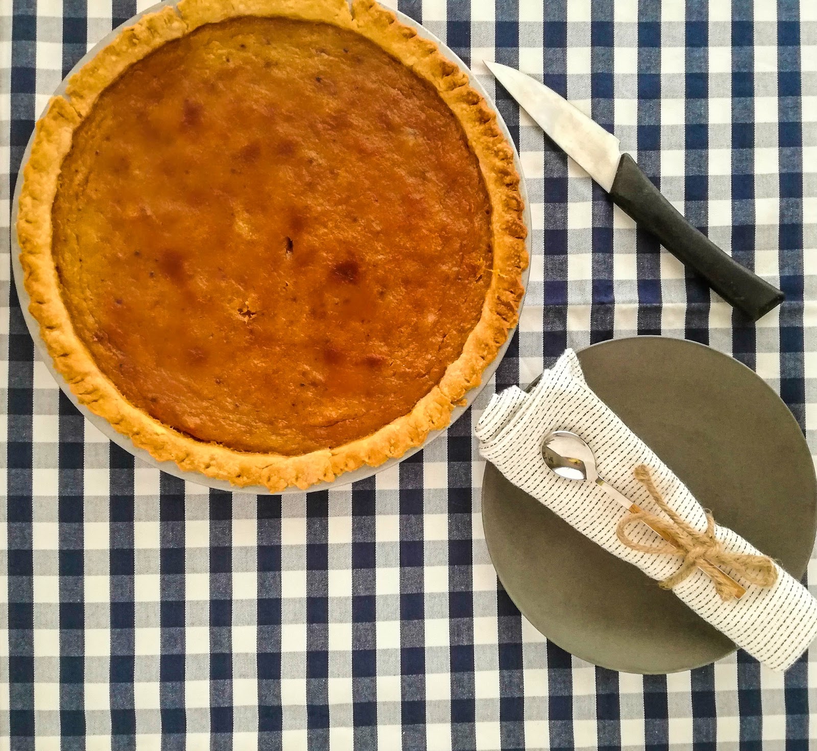 ΒΕΛΟΥΔΙΝΗ, ΑΡΩΜΑΤΙΚΗ ΤΑΡΤΑ ΚΟΛΟΚΥΘΑΣ | Pastry...tsio