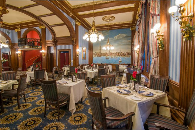 New York City: Club Row: West 44th Street